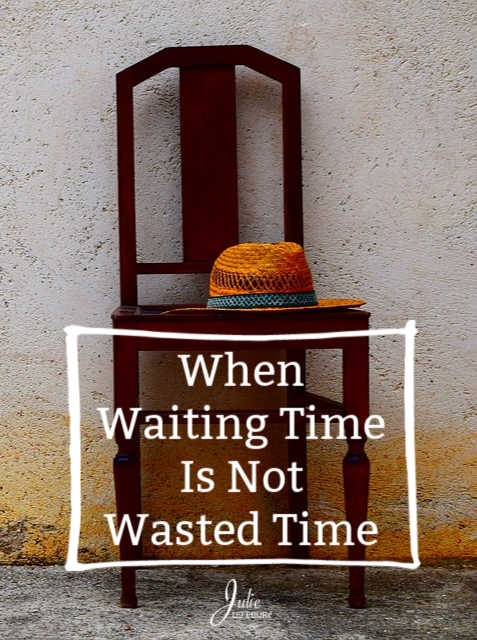 When Waiting Time Is Not Wasted Time - Julie Lefebure